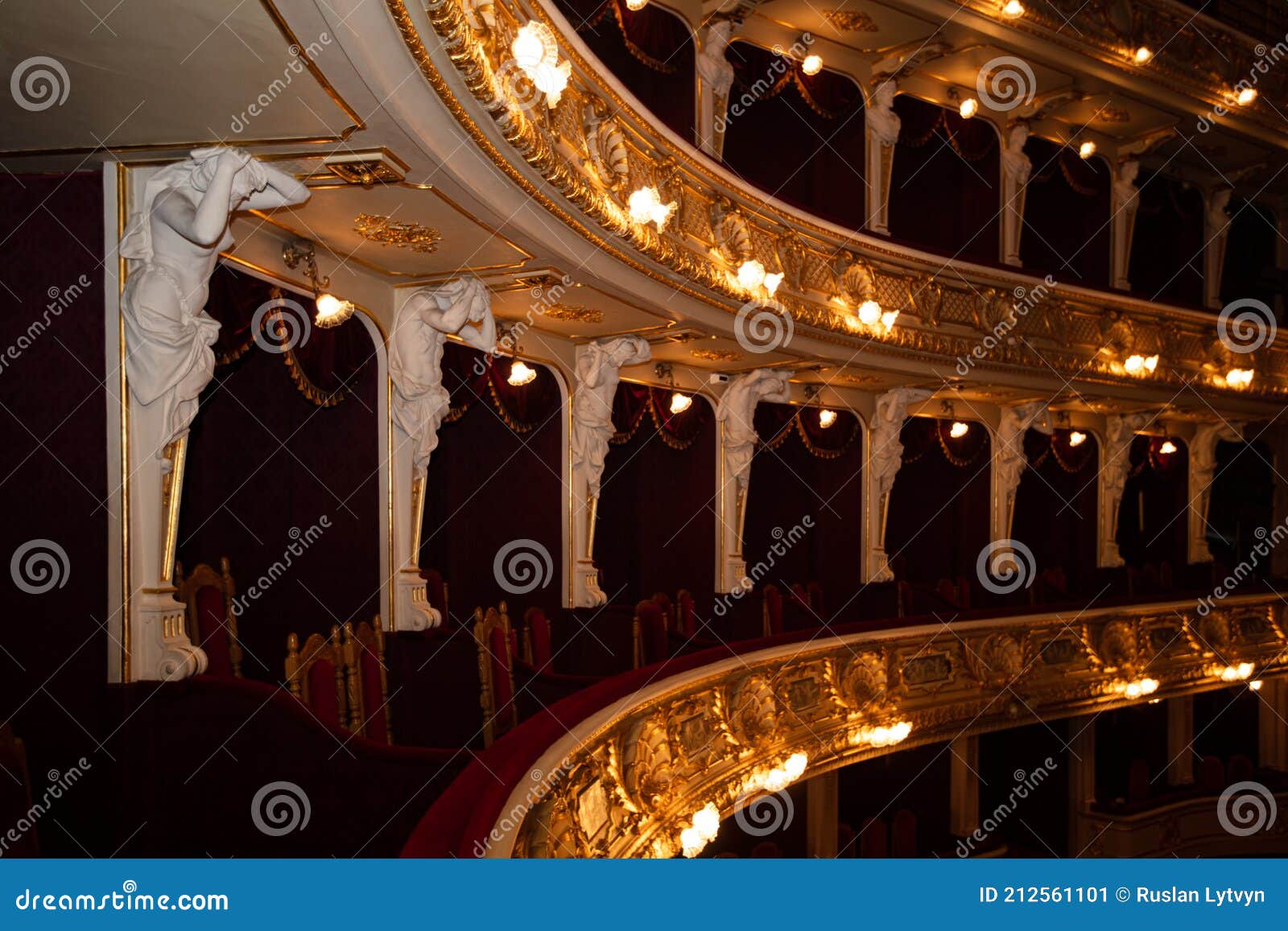 Lviv opera house interior editorial photo. Image of classical - 212561101