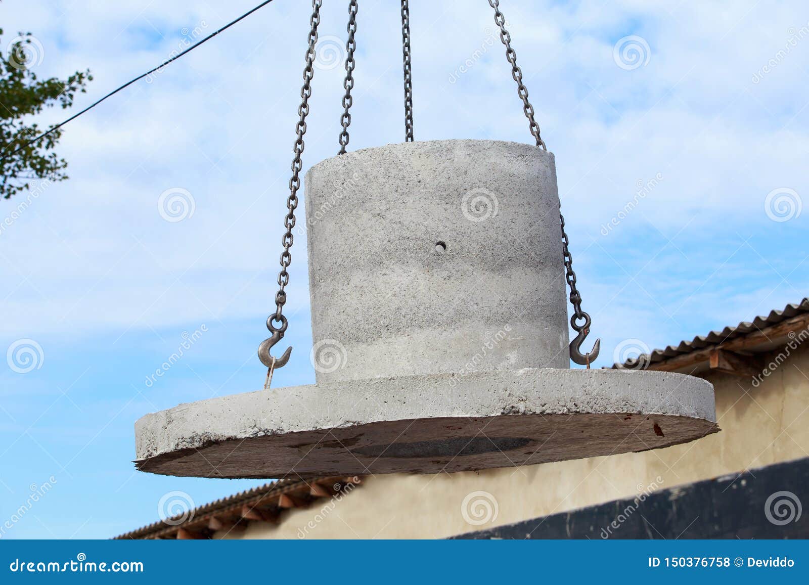 Lyftande konkret struktur arkivfoto. Bild av lyfta, utrustning - 150376758