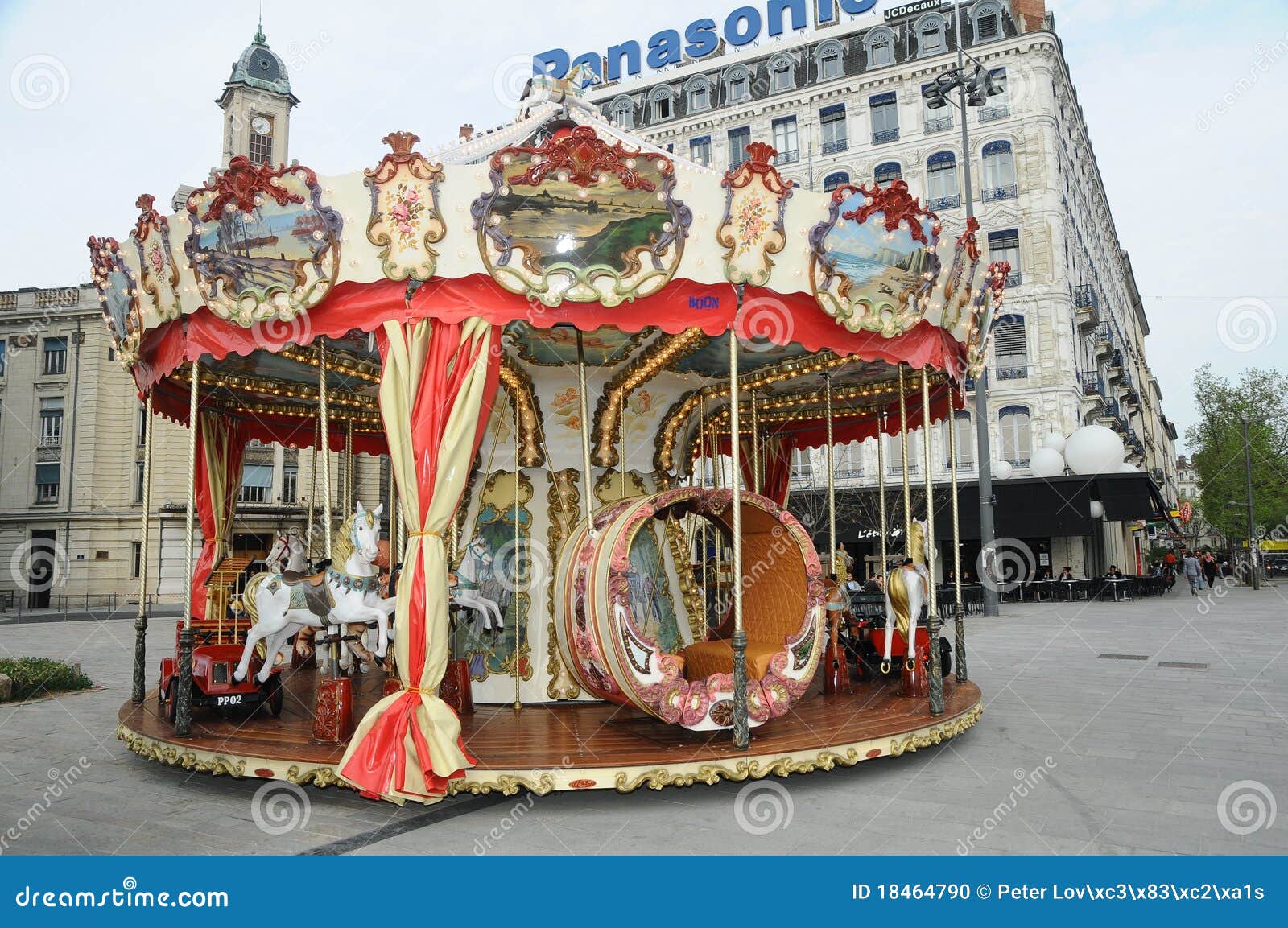 Lyon Carousel editorial image. Image of funfair, carousel - 18464790