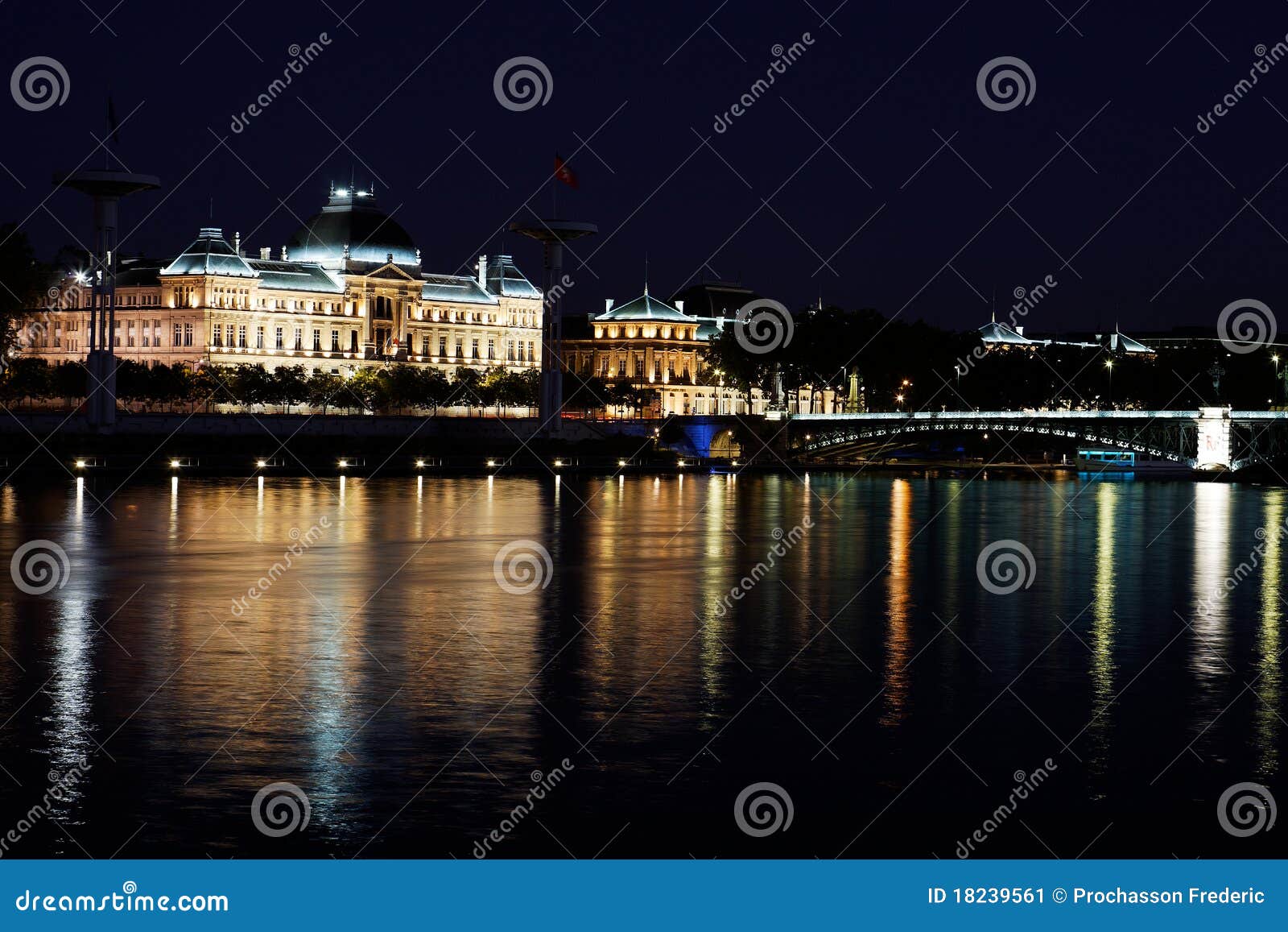 Lyon by night 2 stock image. Image of bridge, quay, river - 18239561