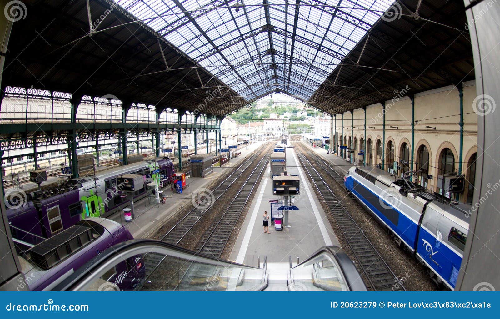Lyon rail station editorial stock image. Image of electric - 20623279