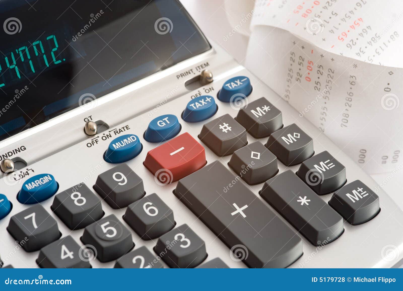 Máquina sumadora foto de archivo. Imagen de equipo, cinta - 5179728