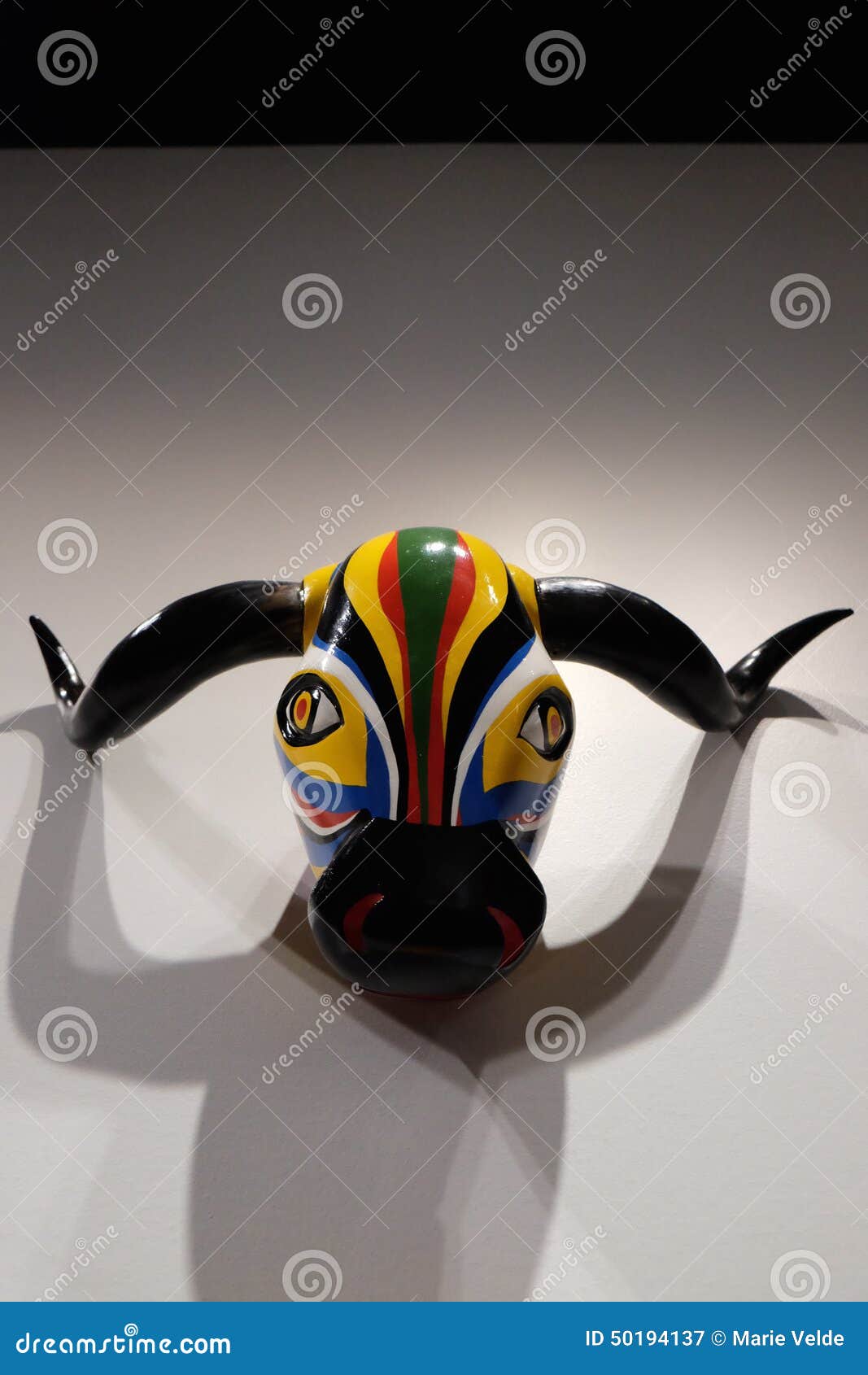 Máscara de Bull de Mendoza fotografía editorial. Imagen de maestros ...