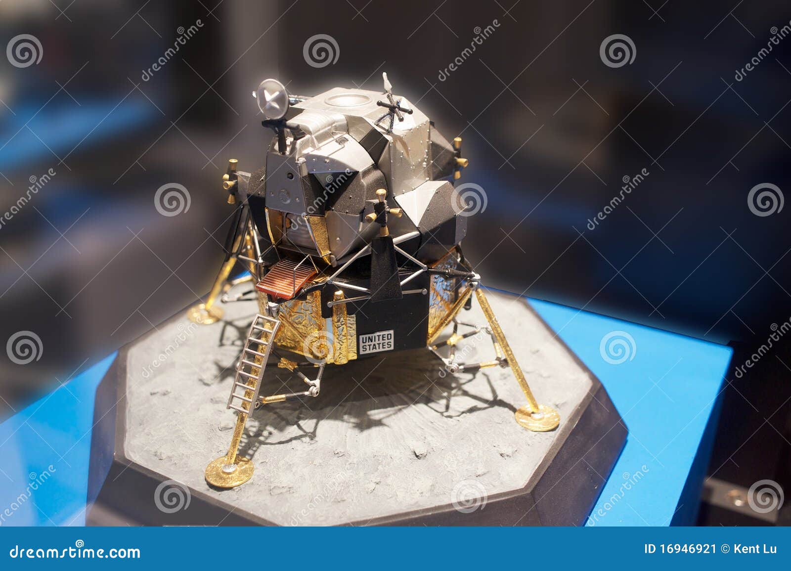 Módulo lunar foto editorial. Imagen de lunar, ciencia - 16946921