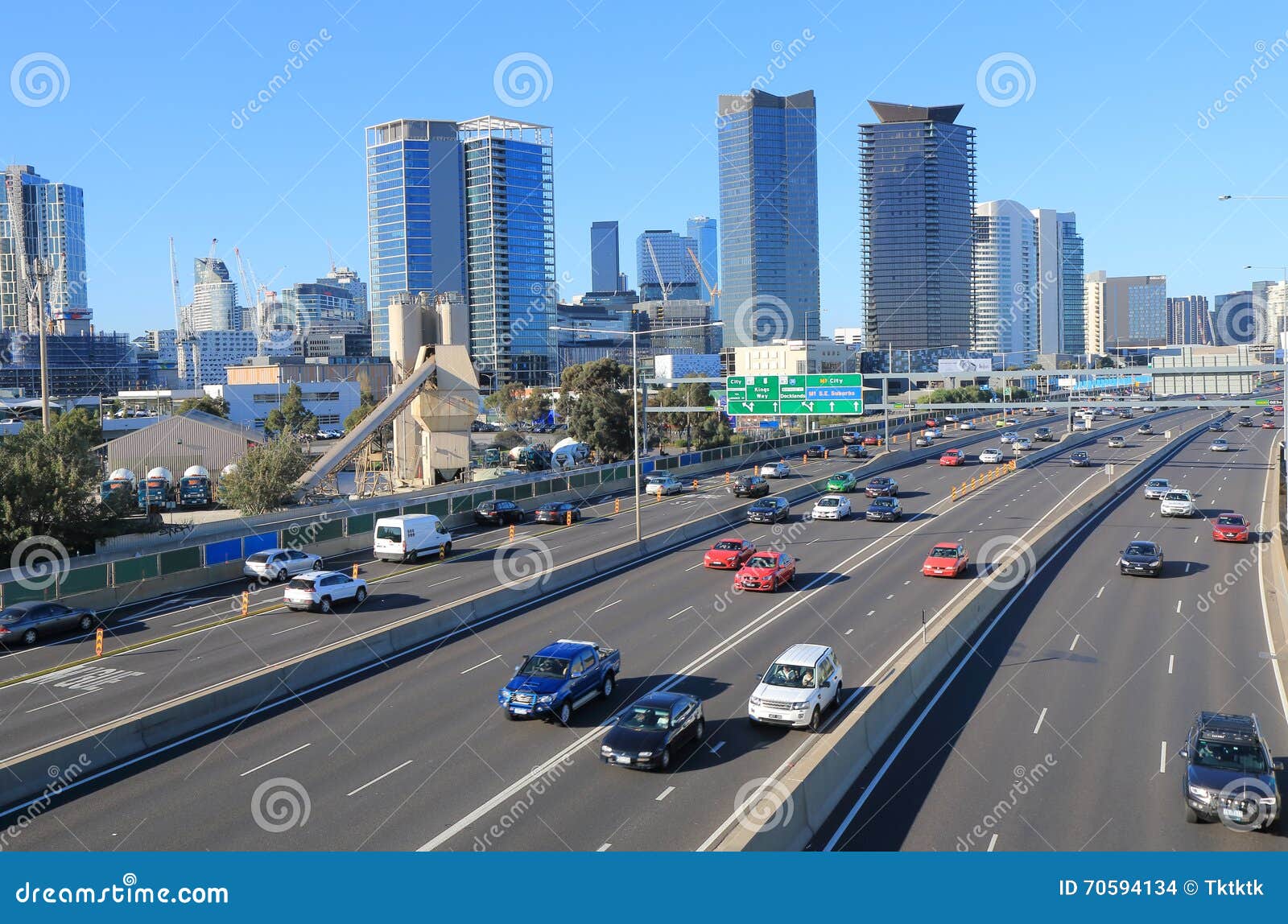 M1 Freeway Trafic Melbourne Downtown. Editorial Stock Image - Image of ...
