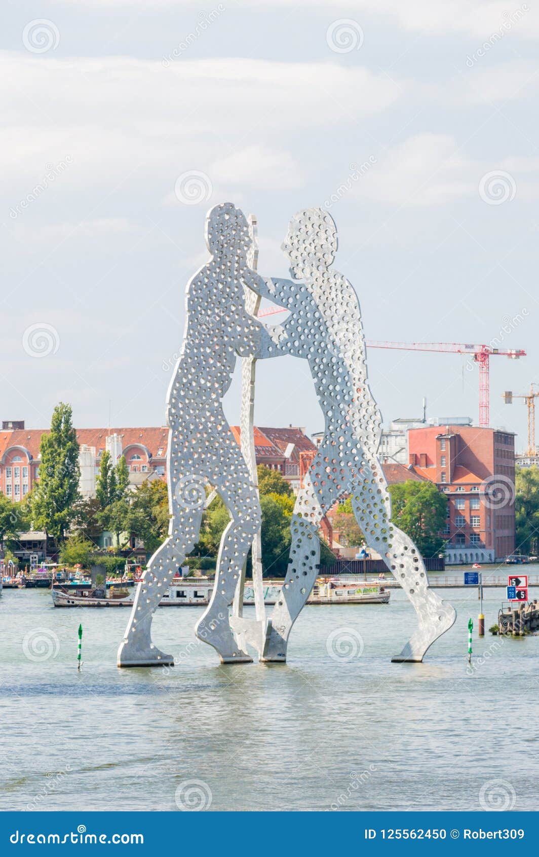 30 M Molecule Man Sculpture on the Spree River. Editorial Image - Image ...