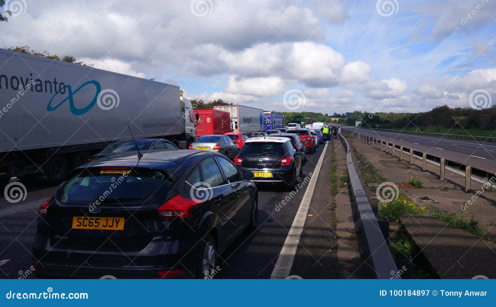 M1 Motor Way editorial photography. Image of traffic - 100184897