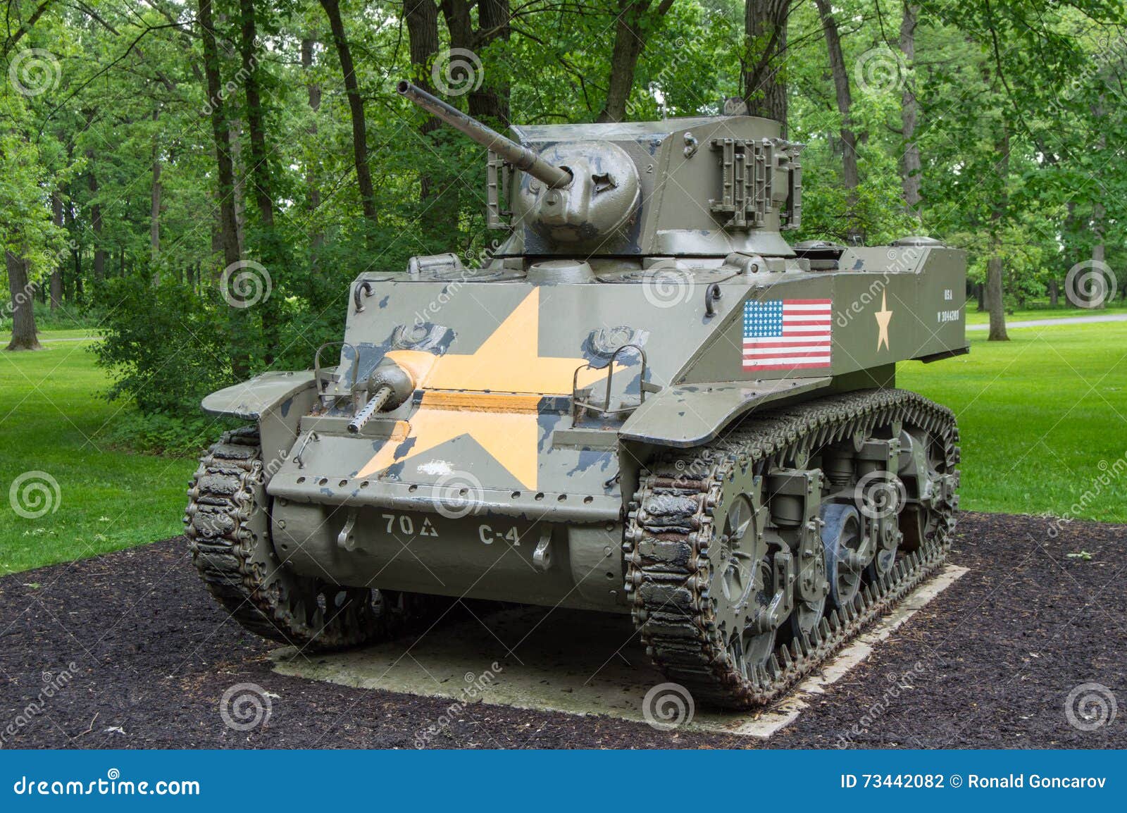 M5 Stuart Light Tank (vista Delantera) Foto de archivo - Imagen de ...