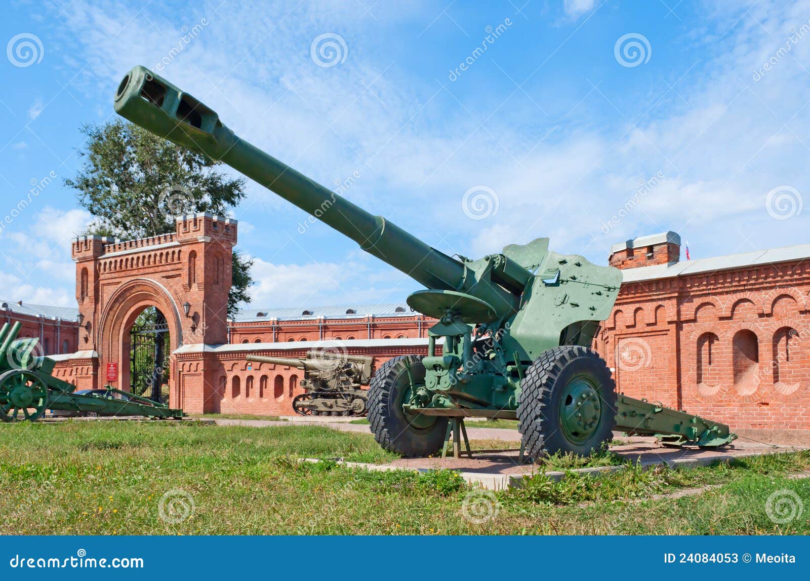 Howitzer Editorial Photo | CartoonDealer.com #95703503