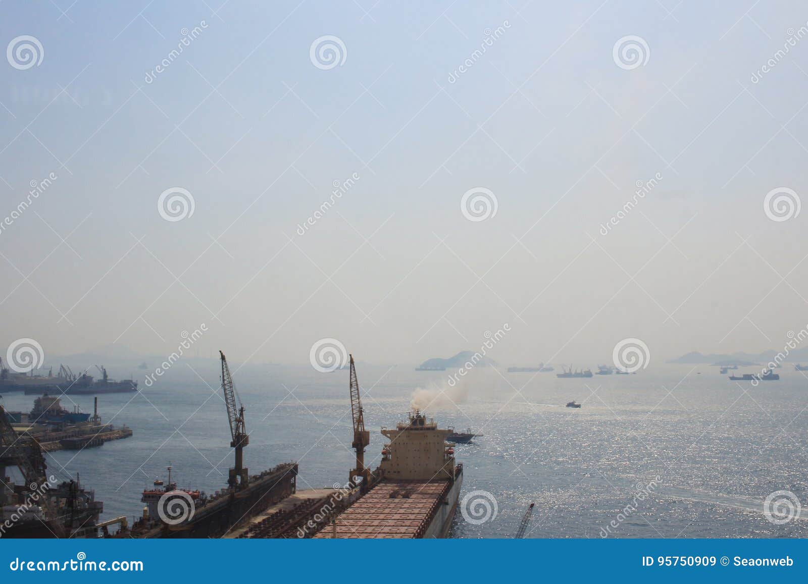 Ma Wan Channel editorial stock image. Image of kong, tsap - 95750909