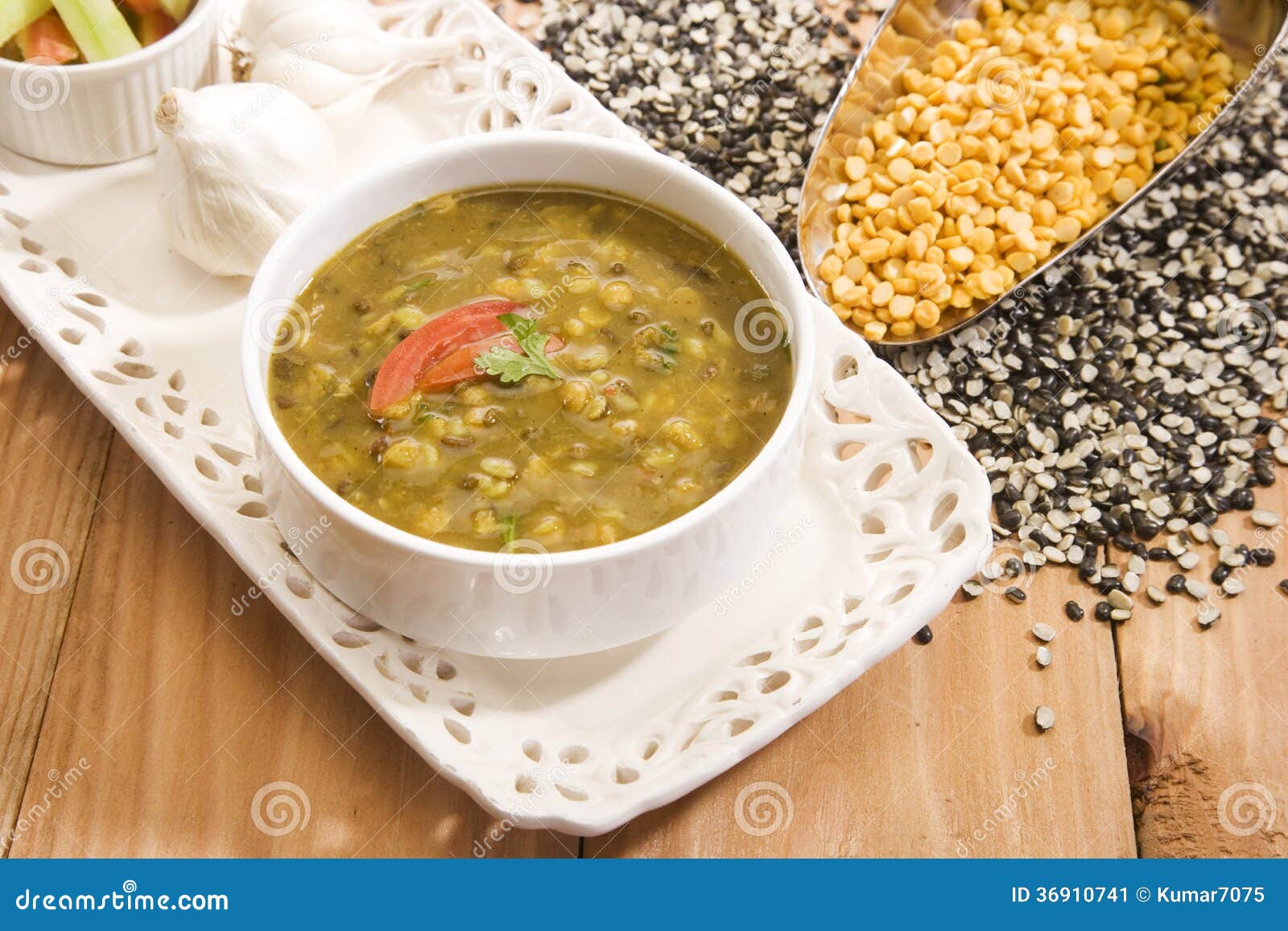 Maa Chole Ki Dal imagen de archivo. Imagen de acero, tomate - 36910741