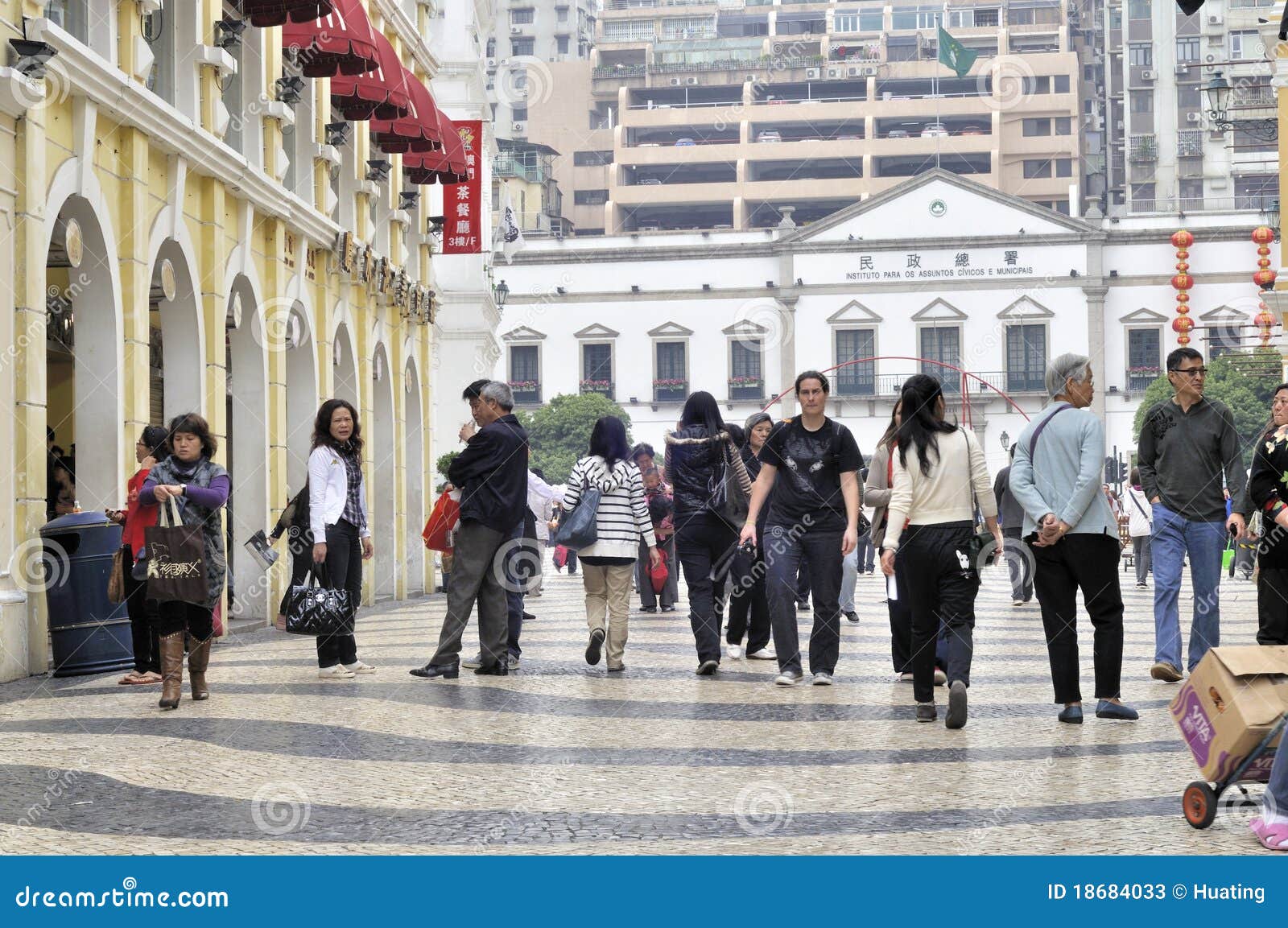 Macao street editorial stock photo. Image of macao, people - 18684033