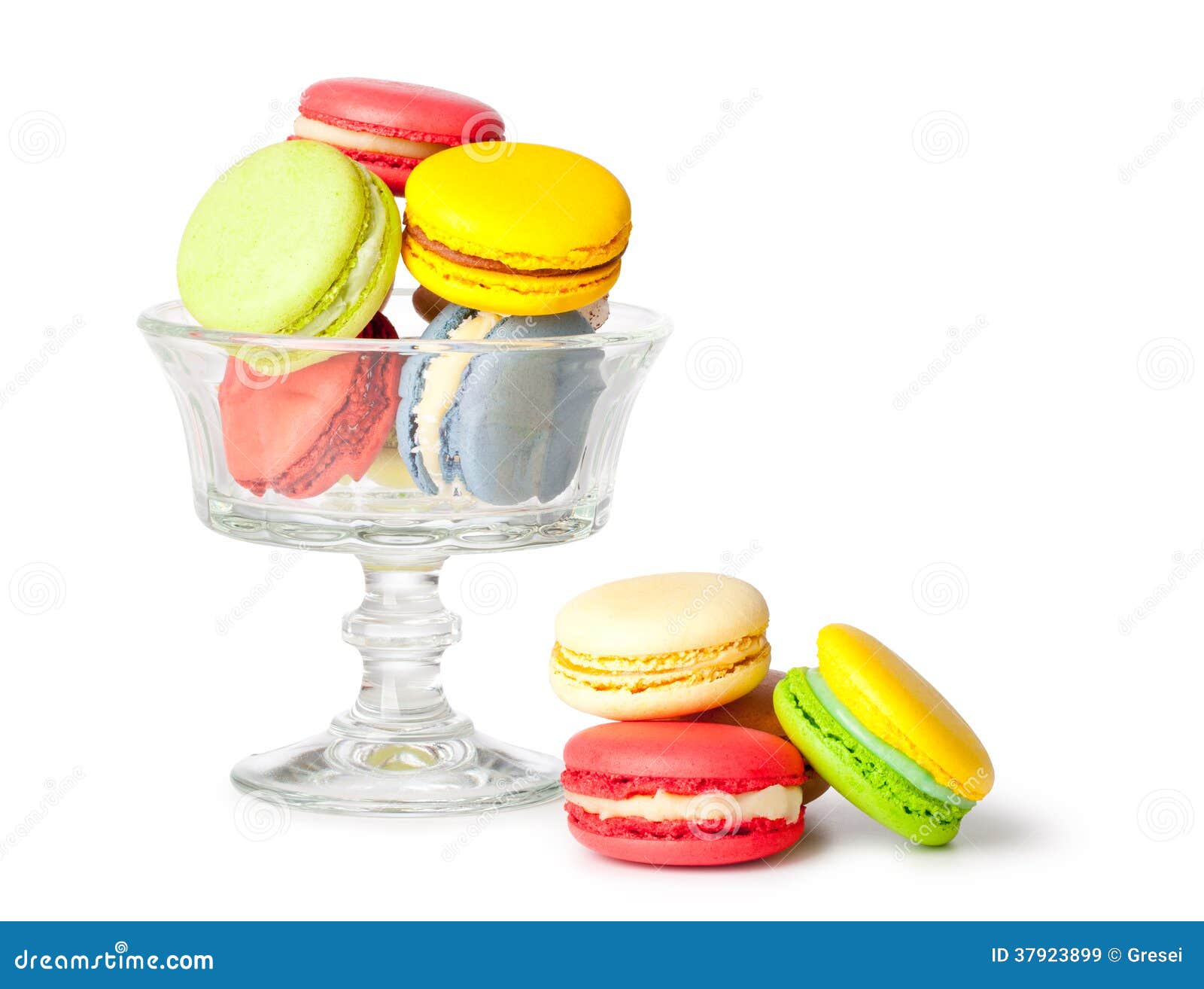 Macaron coloré savoureux image stock. Image du biscuits - 37923899