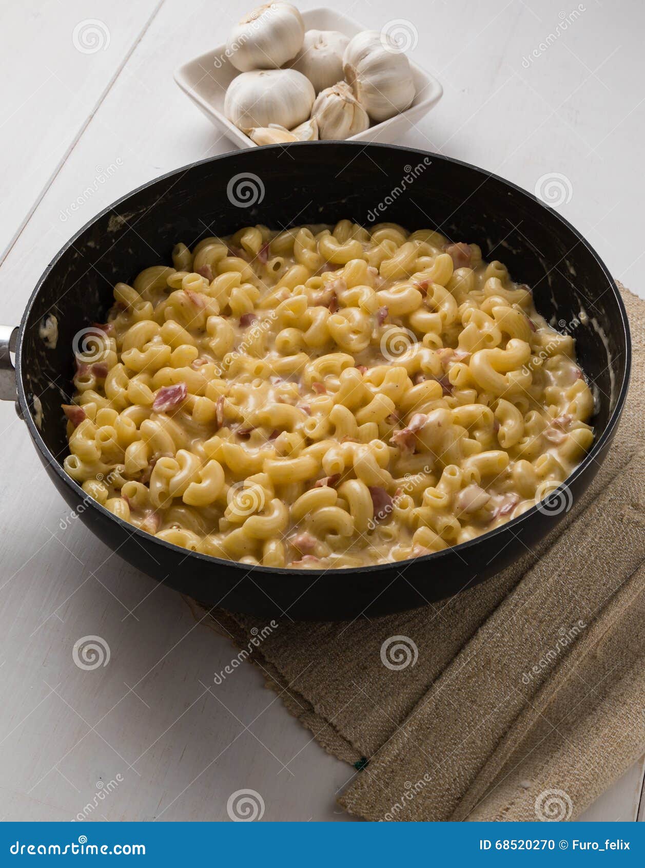 Macaroni and Cheese in Frying Pan Stock Photo - Image of fork, macaroni ...