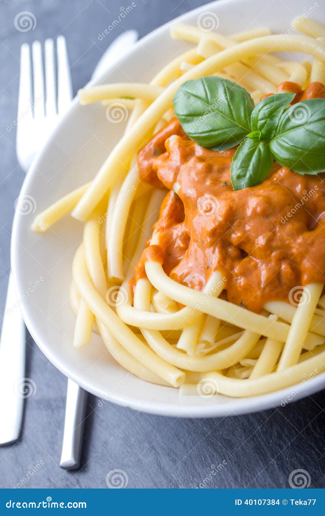 Macaronie with Tomato Sauce Stock Photo - Image of home, food: 40107384