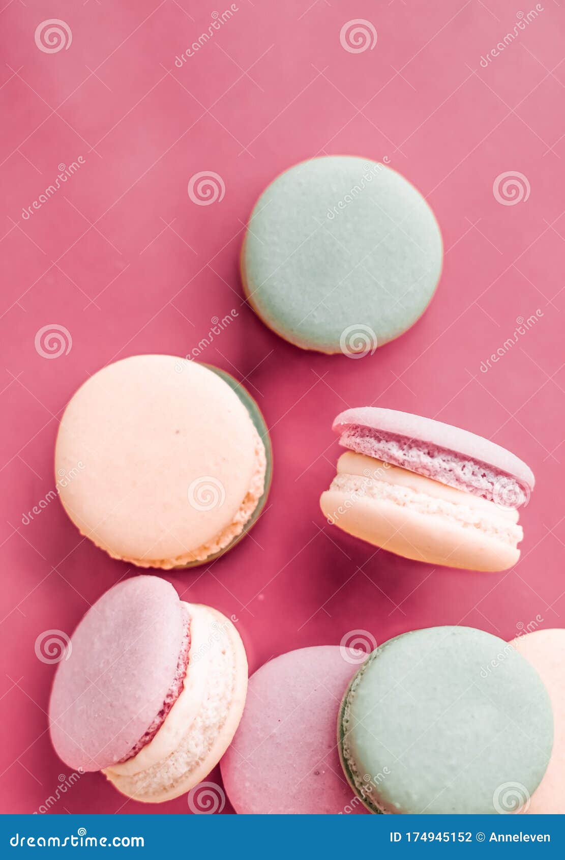 Macarons Franceses Dulce Comida Y Postre Foto de archivo - Imagen de ...