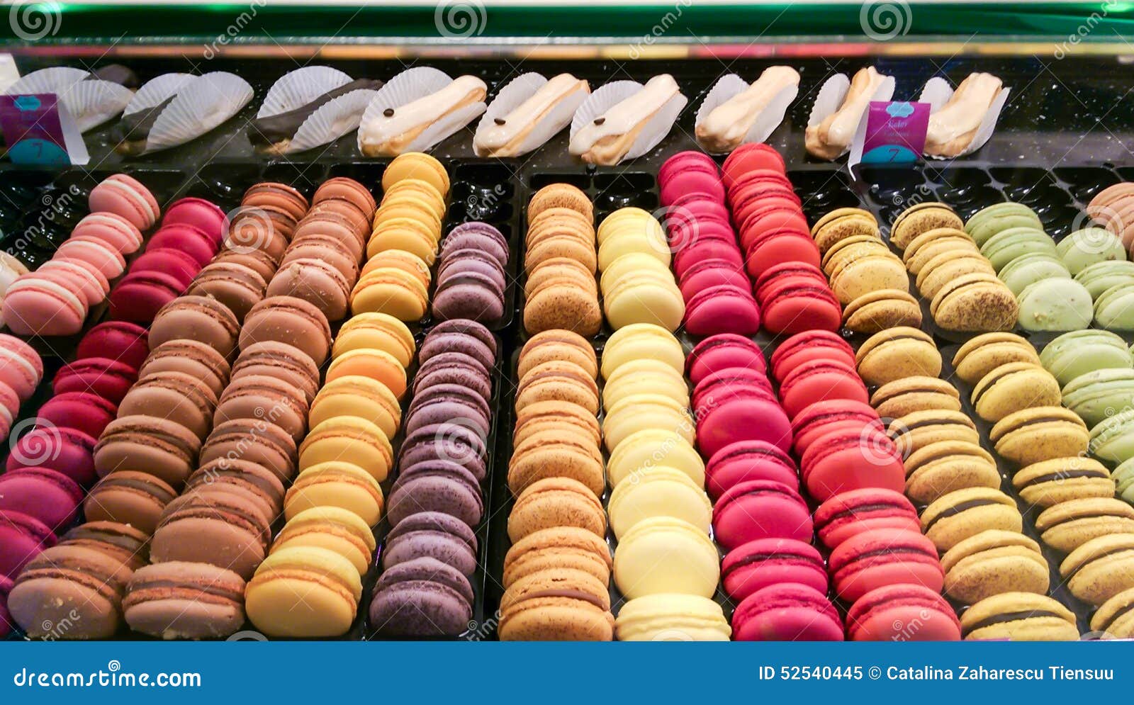 Macarons at the Pastry Shop Editorial Image - Image of macarons ...