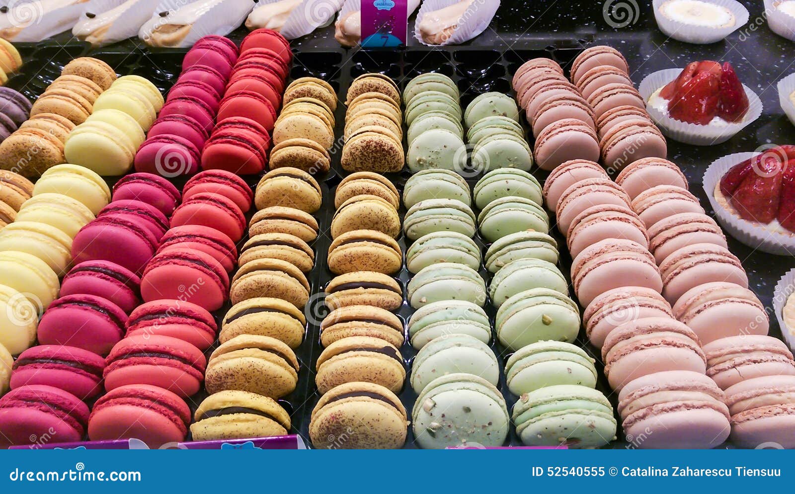 Macarons at the Pastry Shop Editorial Image - Image of commodity, food ...