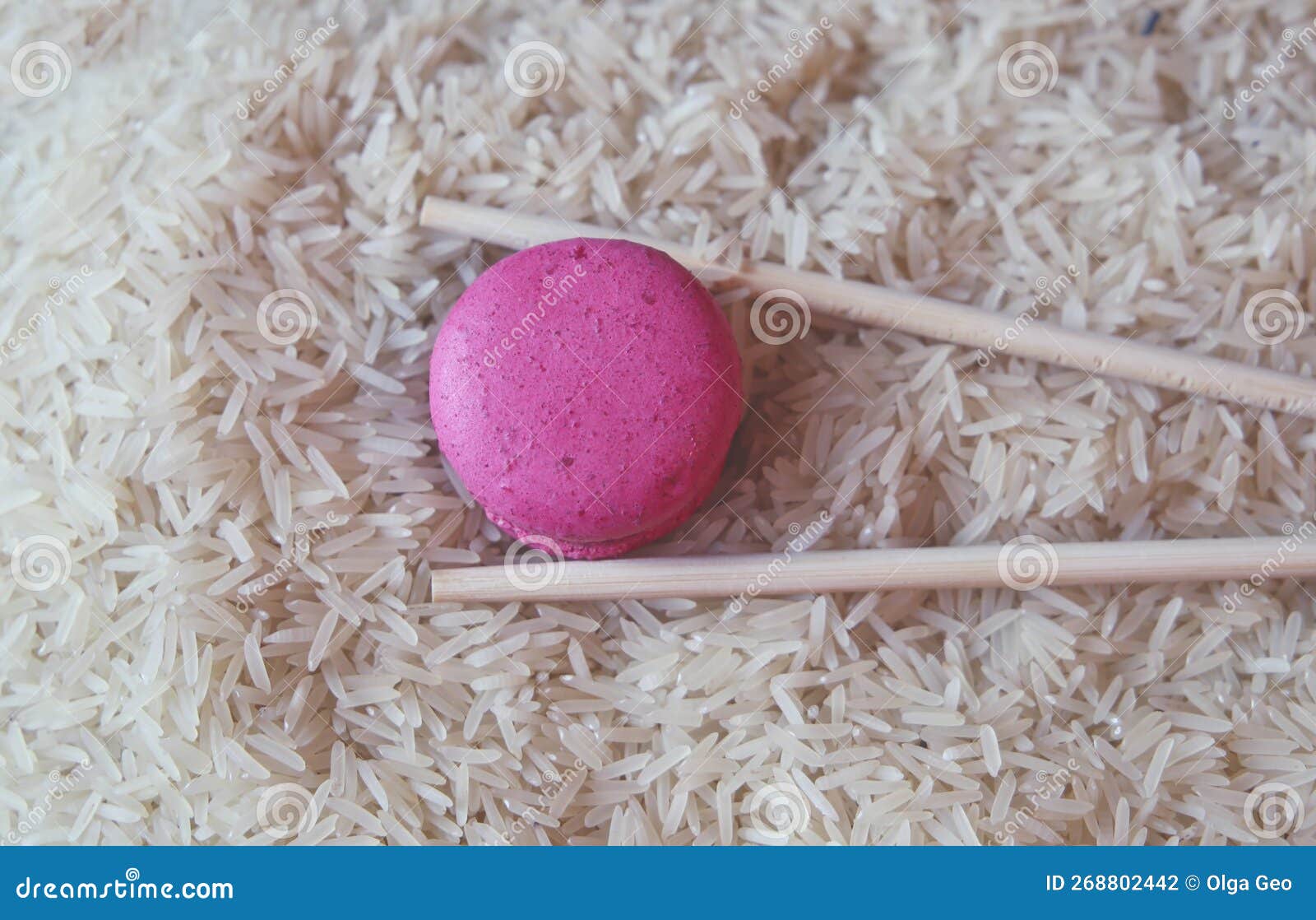 Macarons Tradicionales Comiendo Sushi Foto de archivo - Imagen de sabor ...