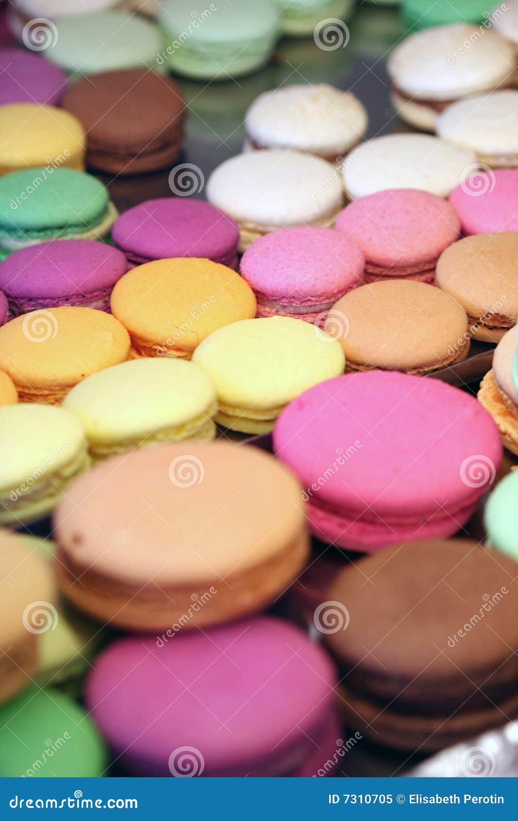 Macarrones imagen de archivo. Imagen de delicioso, cilindro - 7310705