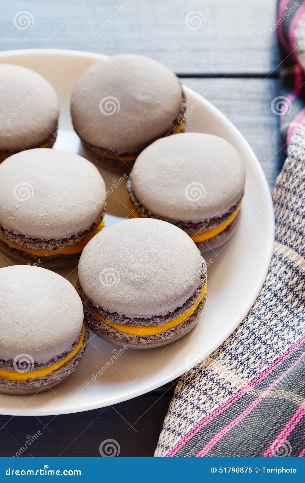 Dulces Grises En La Tabla Fotos de stock - Fotos libres de regalías de ...