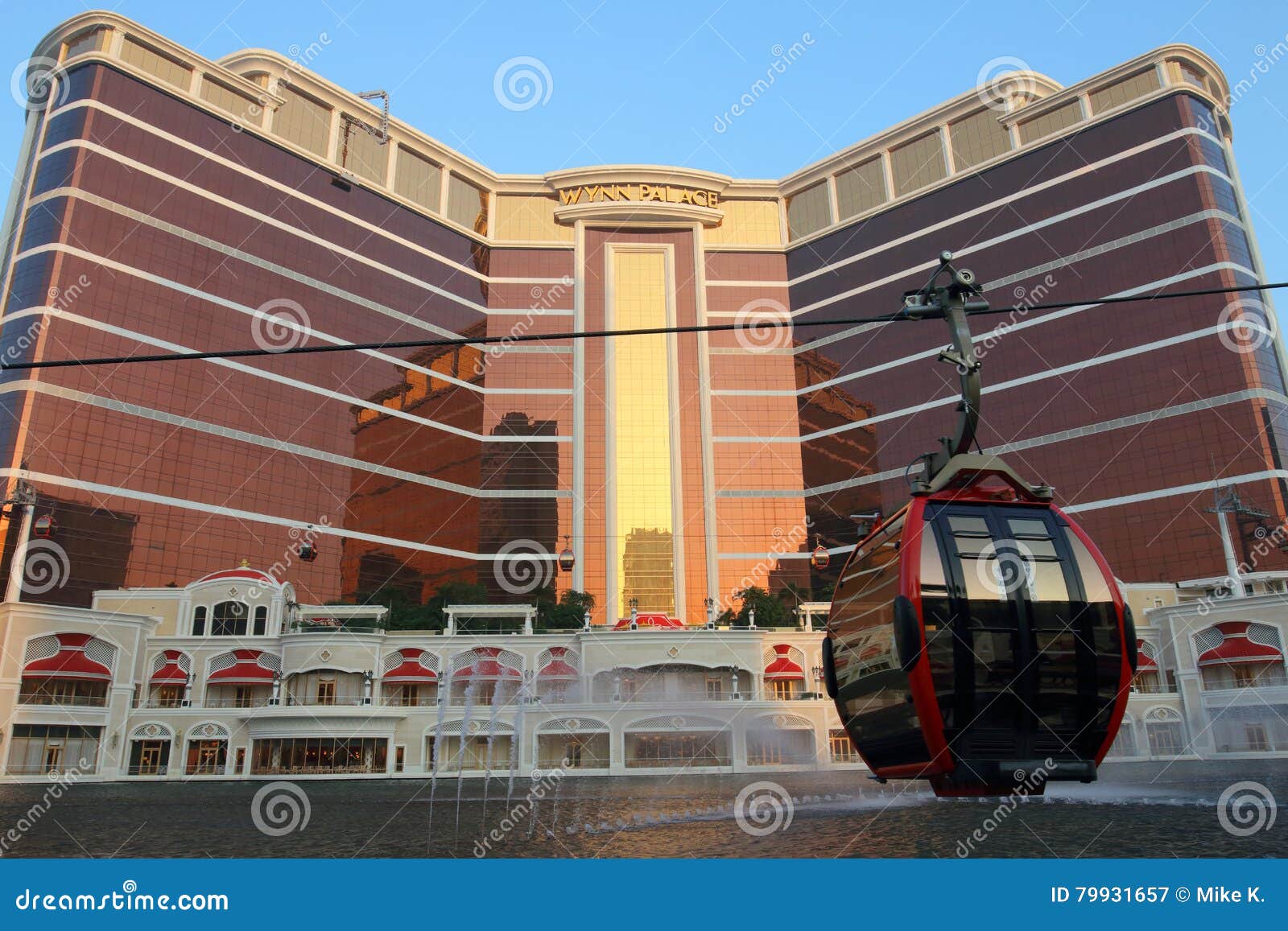 Macau : Wynn Palace editorial photography. Image of neon - 79931657