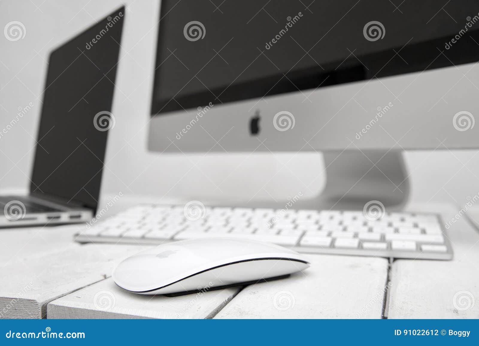 MacBook Laptop and IMac Computer Editorial Photography - Image of built ...