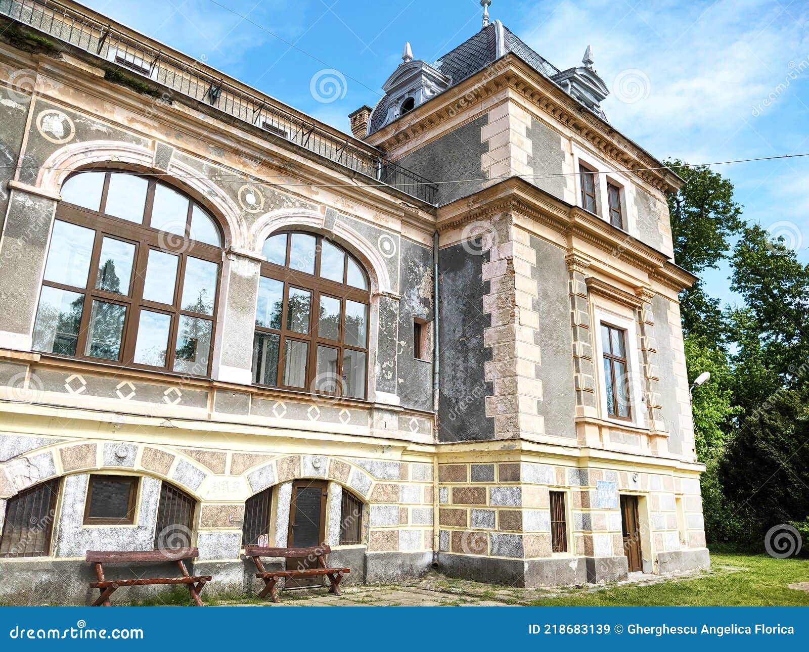 Macea Castle or Csernovics Castle - Dendrological Park Macea Arad, Arad ...