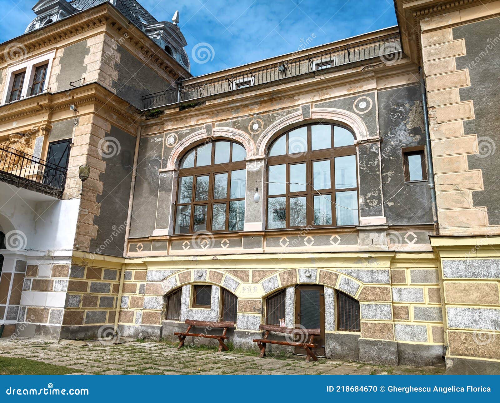 Macea Castle or Csernovics Castle - Dendrological Park Macea Arad, Arad ...