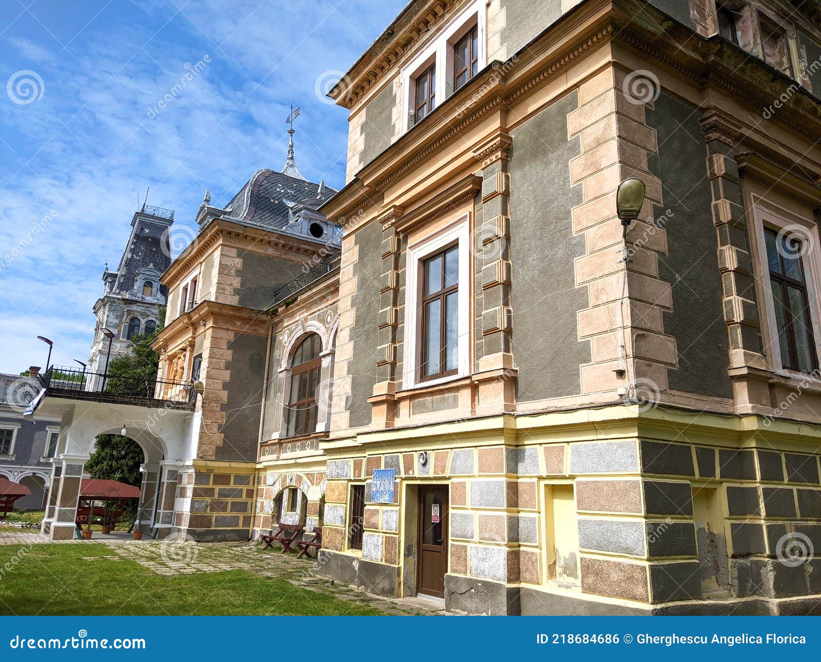 Macea Castle or Csernovics Castle - Dendrological Park Macea Arad, Arad ...