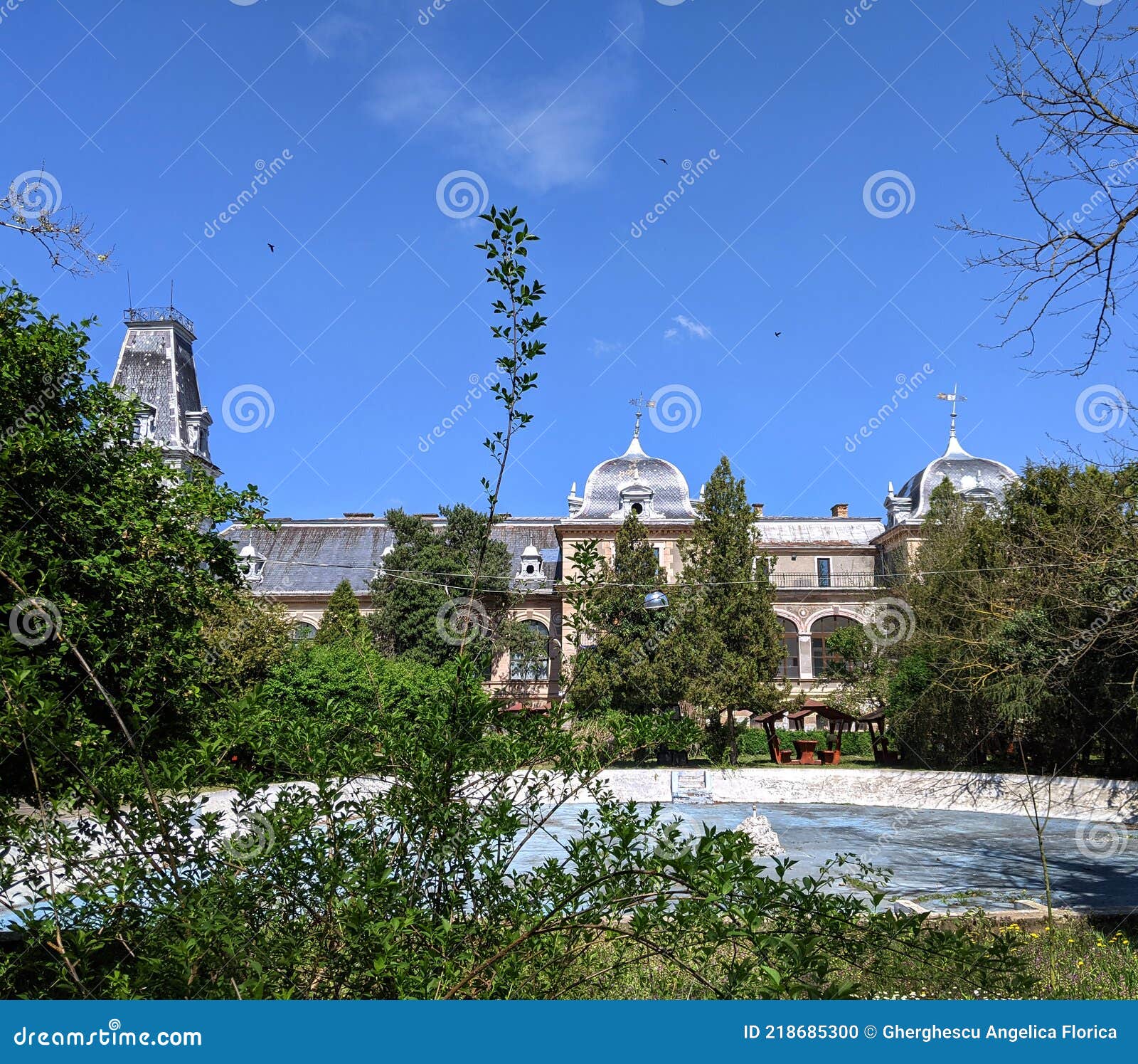 Macea Castle or Csernovics Castle - Dendrological Park Macea Arad, Arad ...