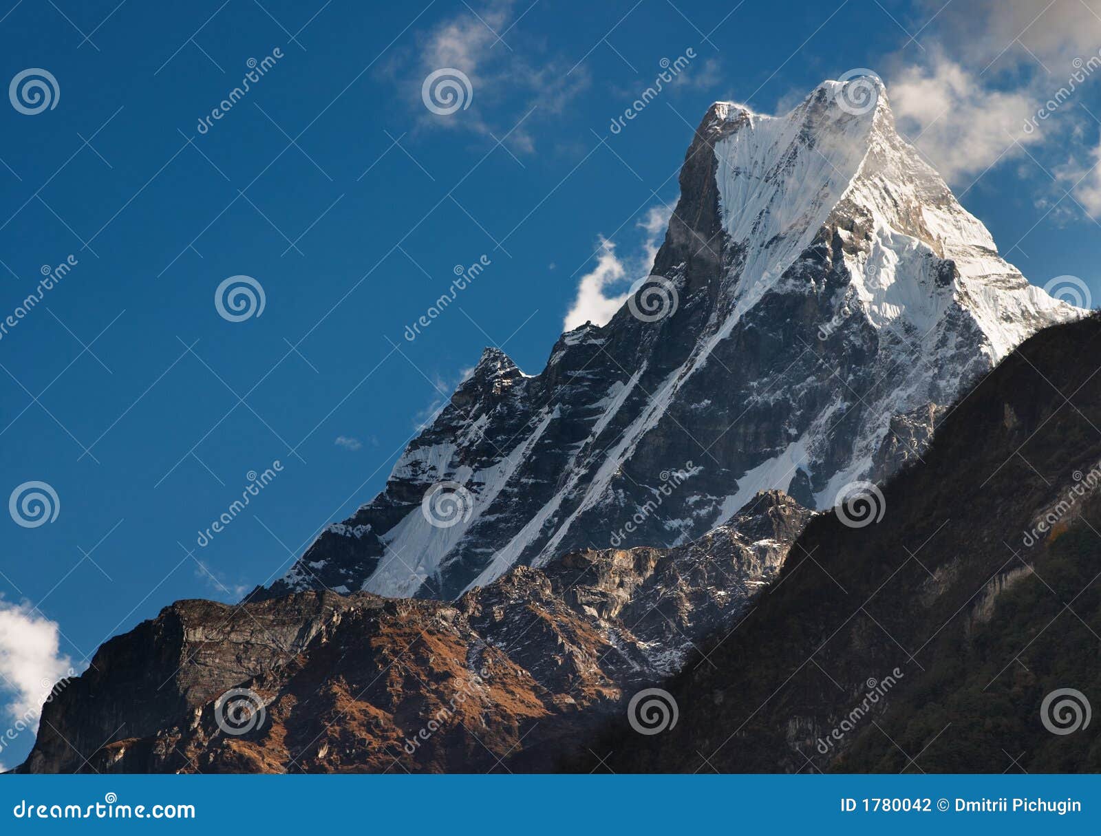 Machhapuchhre mountain stock photo. Image of cloud, glacier - 1780042