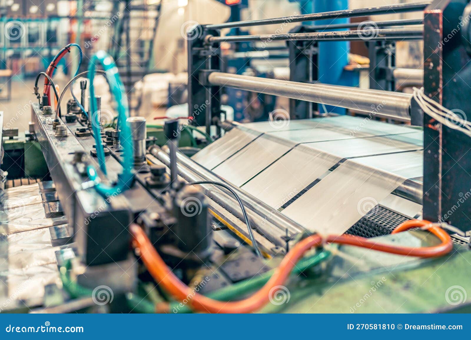 Machine for Adjusting and Dosing Plastic Packaging for Distribution ...