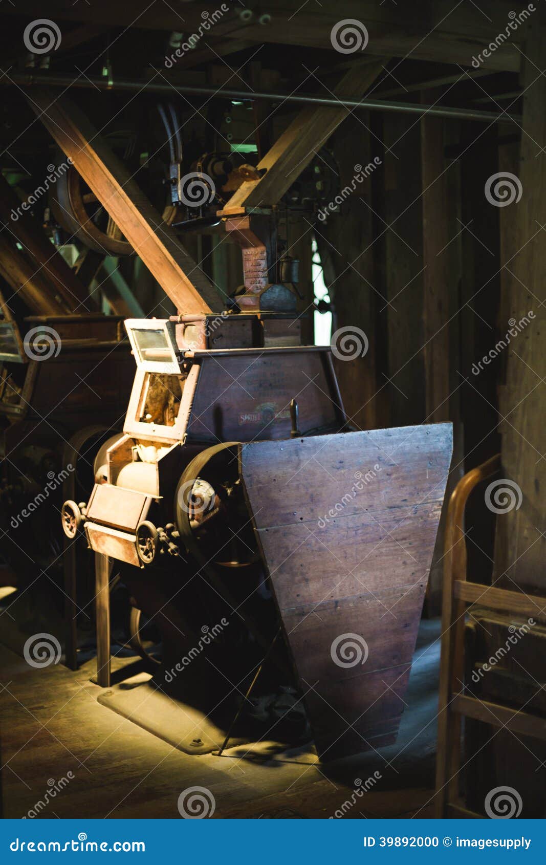 Machine in Amish Country editorial image. Image of craft - 39892000