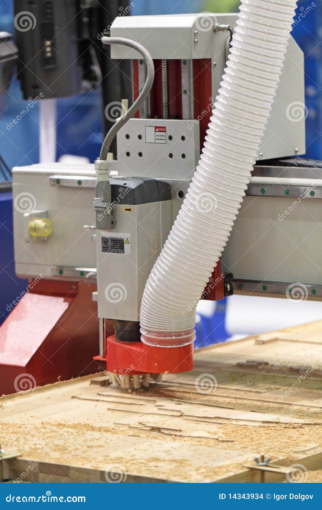 Machine De Travailleur Du Bois Photo stock - Image du coupures, scier ...