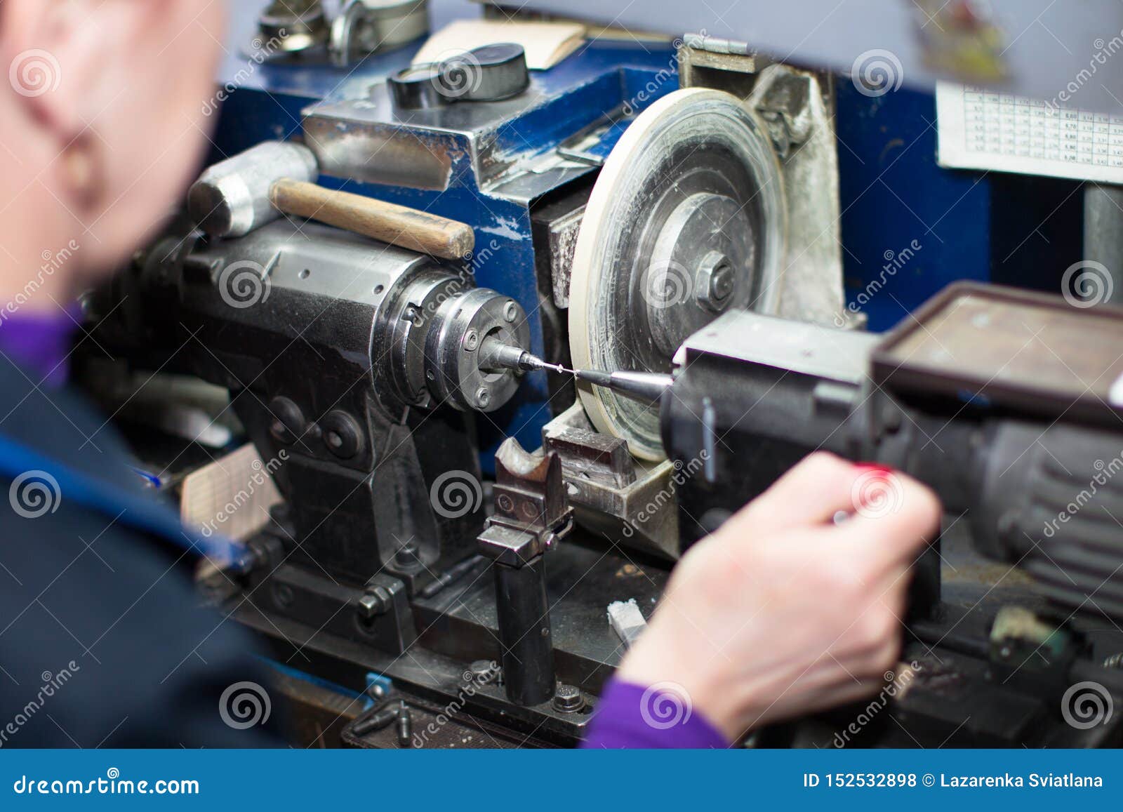 The Machine for Diamond Cutting,Industrial Diamond Manufacturing Stock ...