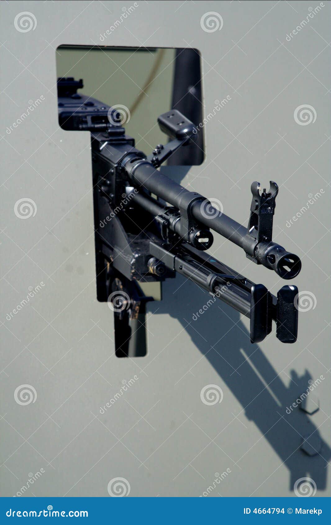 Machine gun stock photo. Image of aiming, rifle, weapon - 4664794