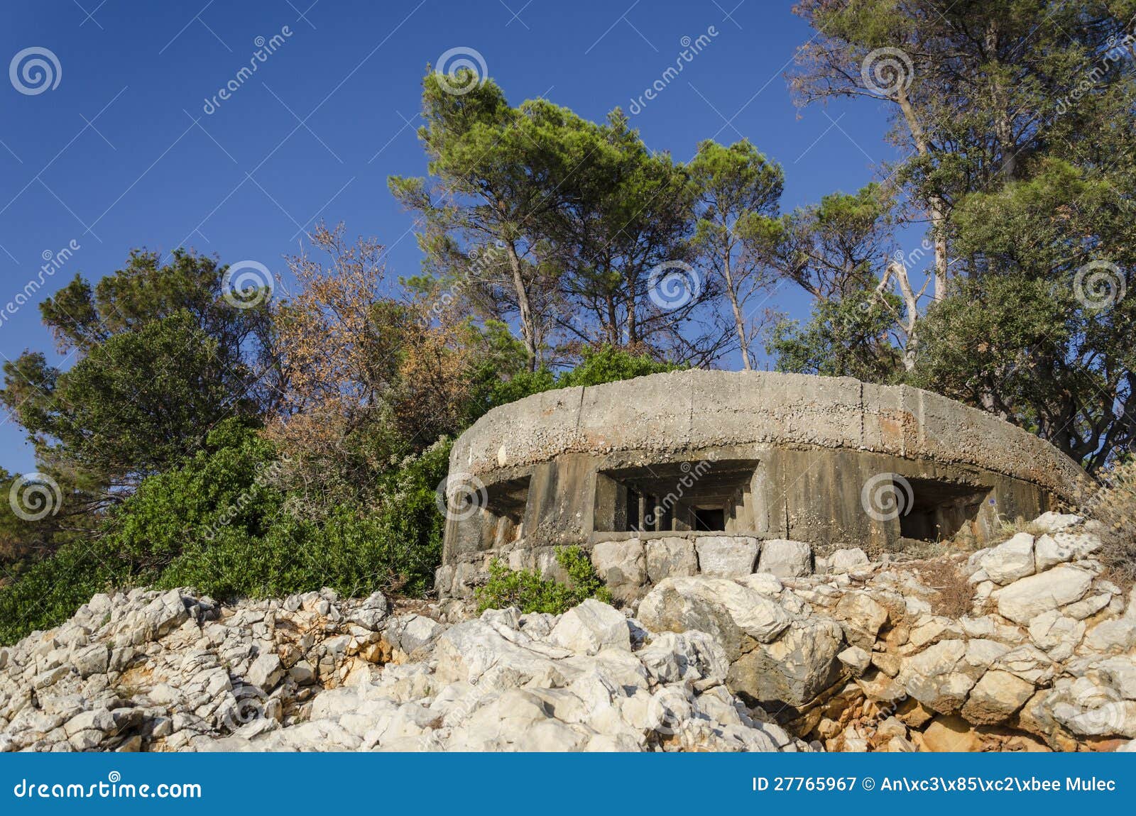 Machine gun bunker stock image. Image of bunker, machine - 27765967