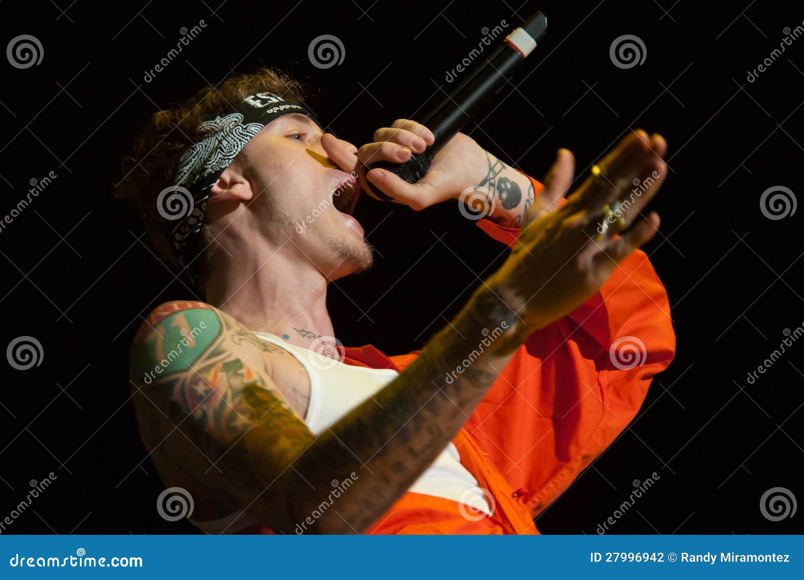 Machine Gun Kelly editorial photography. Image of kelly - 27996942