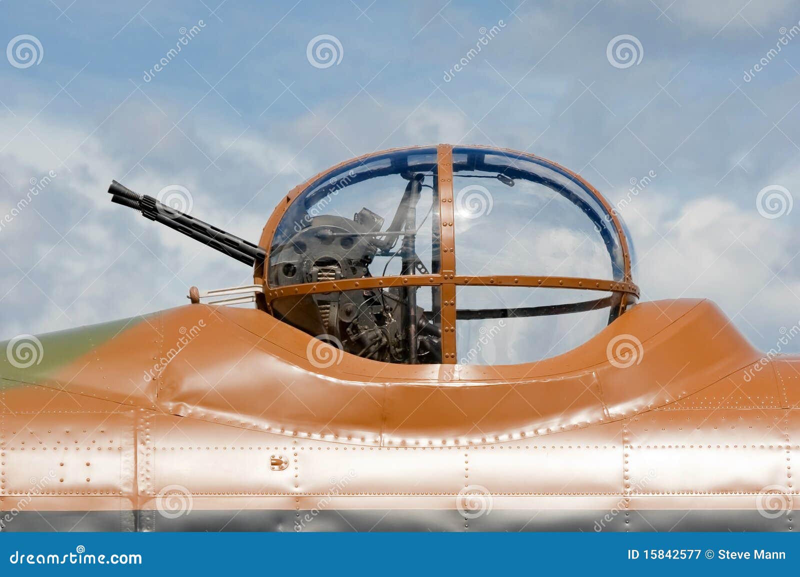 Machine gun turret stock image. Image of weapons, aircraft - 15842577