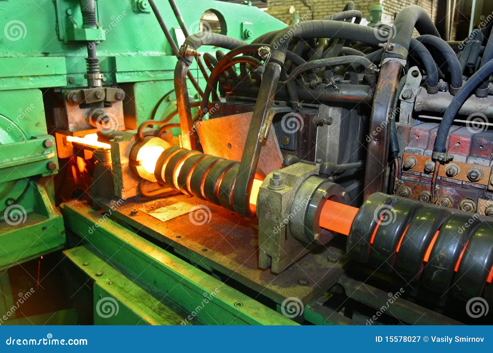 Machine-outil image stock. Image du matériel, industriel - 15578027