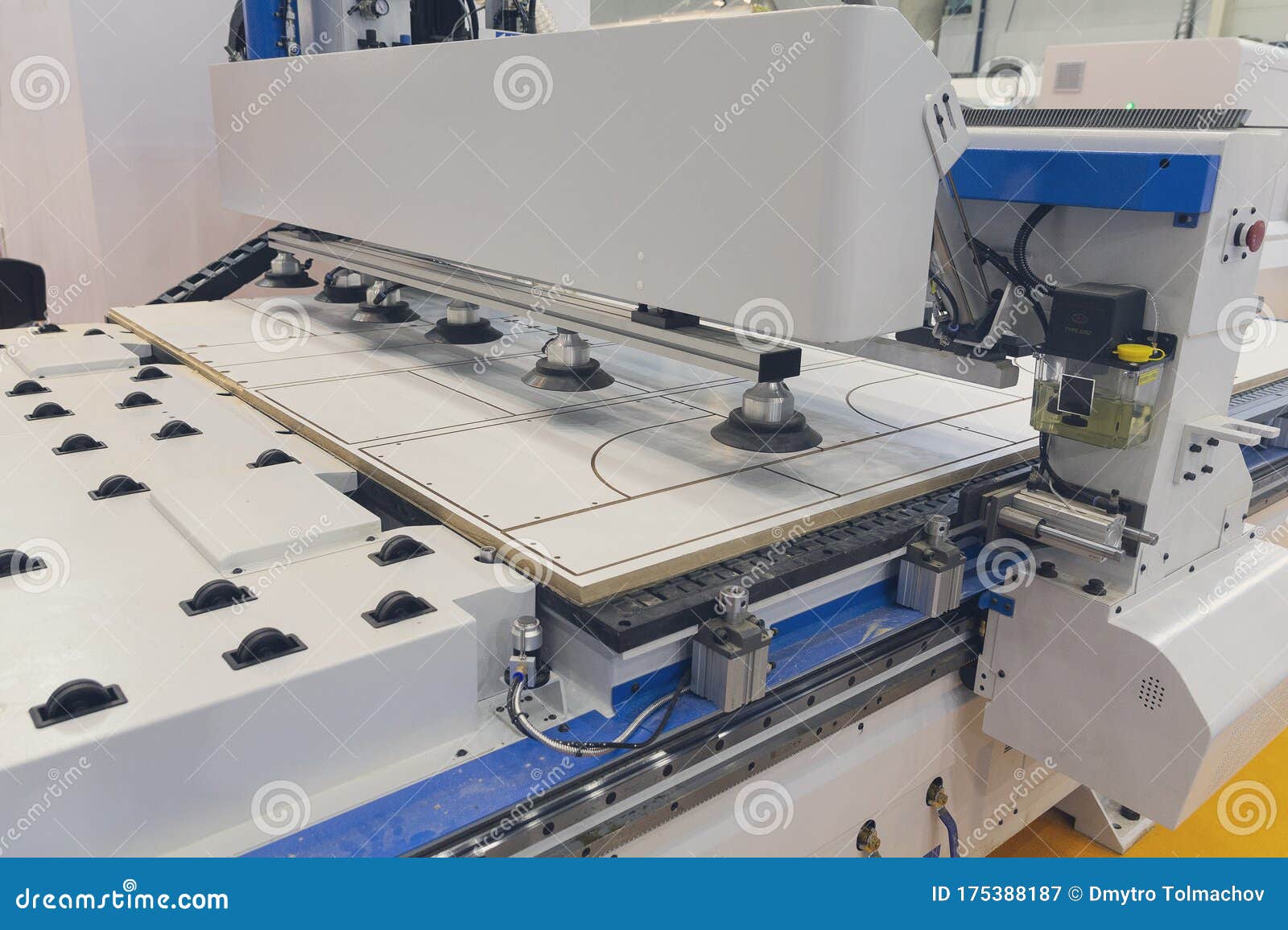 Format Cutting Machine Stock Photography | CartoonDealer.com #86534396
