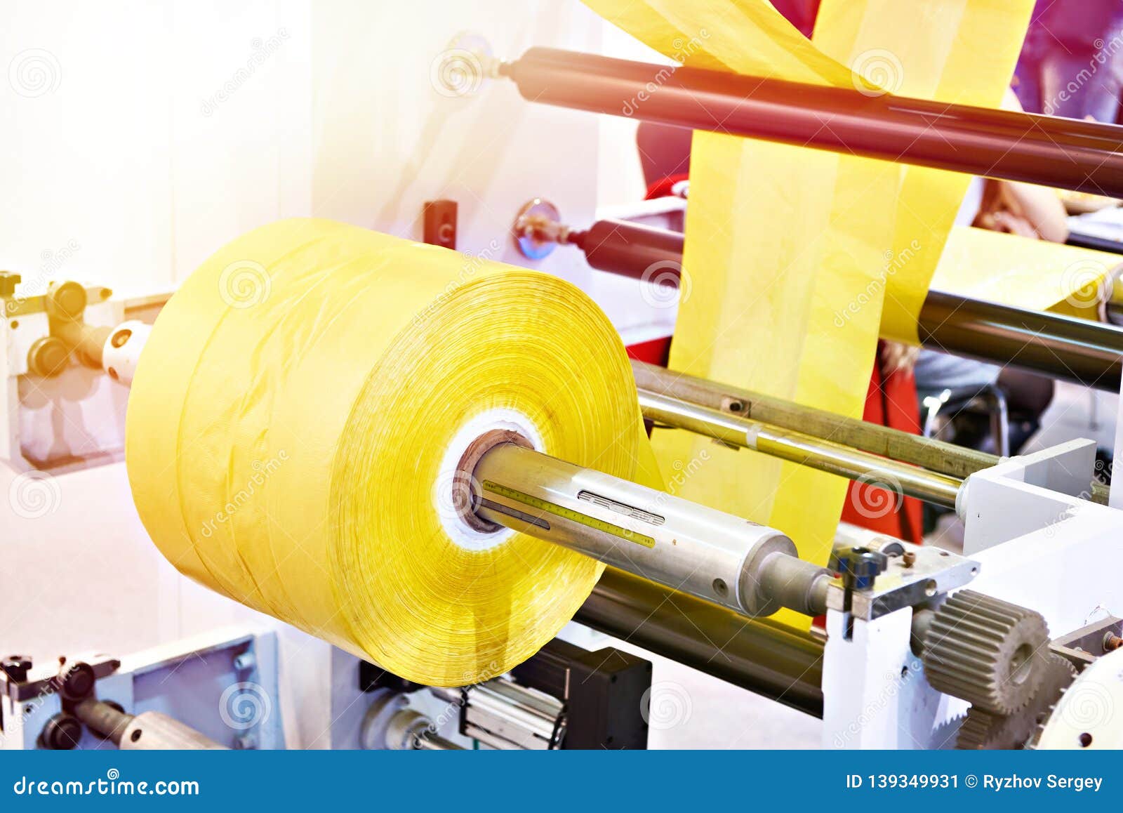 Machine Voor Productie Van Plastic Zakken Stock Afbeelding - Image of ...