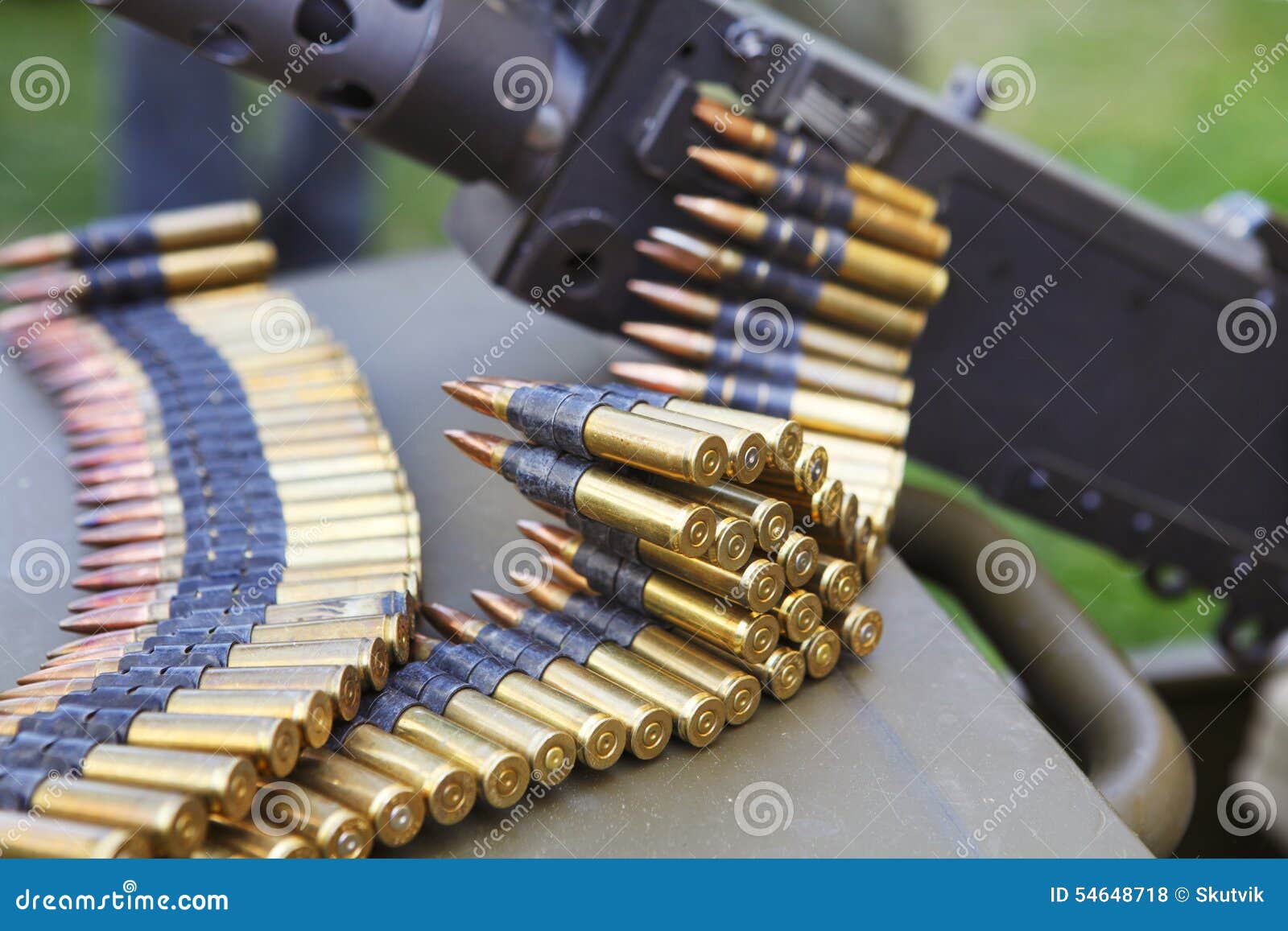 Machinegeweer Met Munitieriem Stock Foto - Image of bewapend, militair ...
