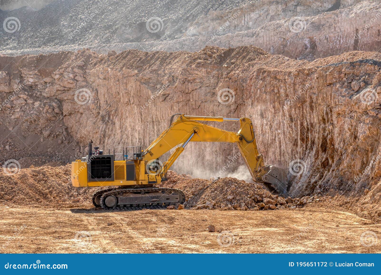 Machines diamond mine stock photo. Image of industrial - 195651172