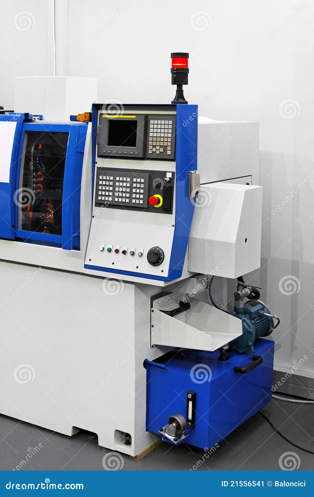 Precision Centre Lathes Turning On A Universal Lathe Screw Cutting