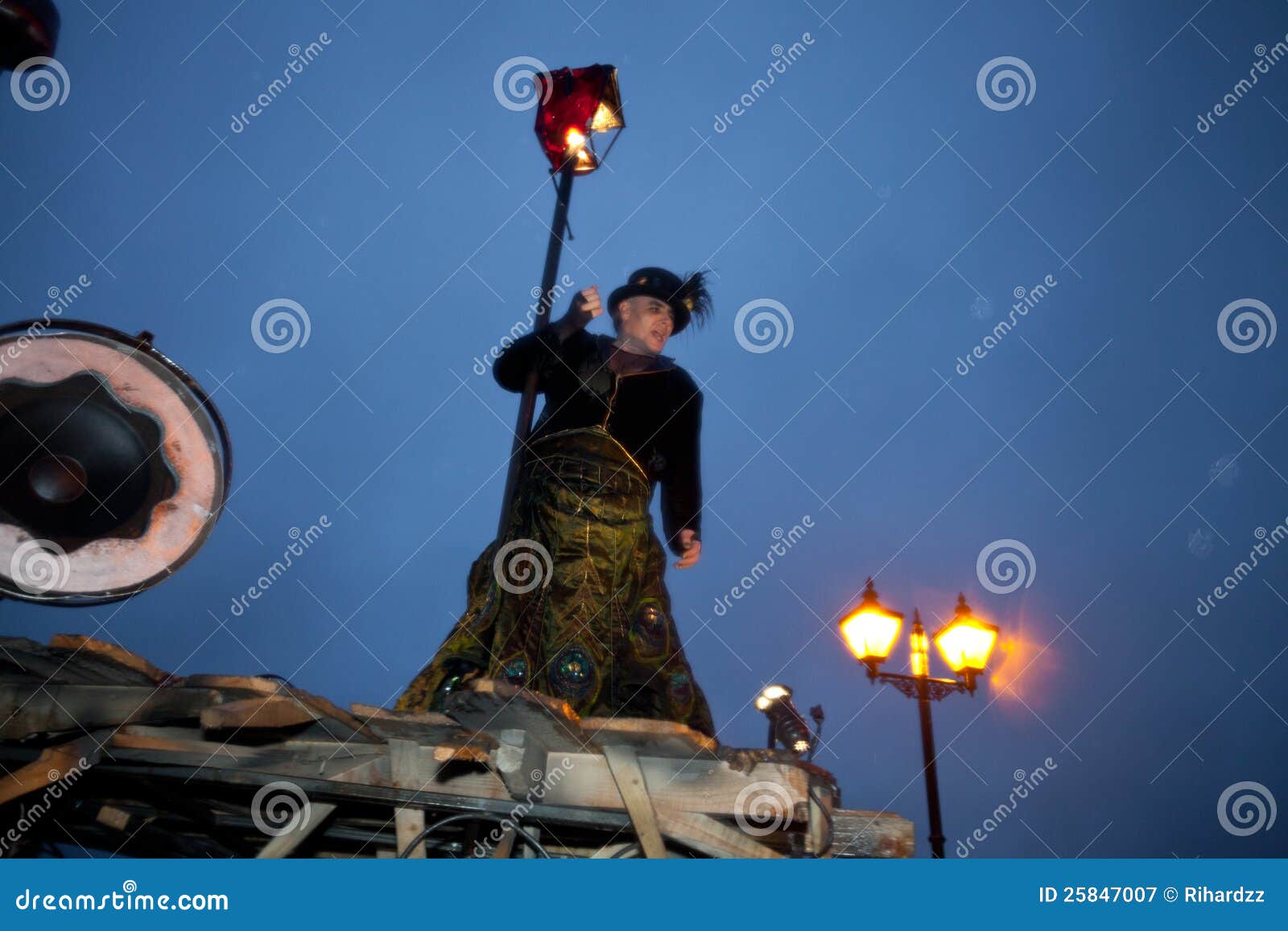 Macnas Parade editorial photography. Image of performance - 25847007