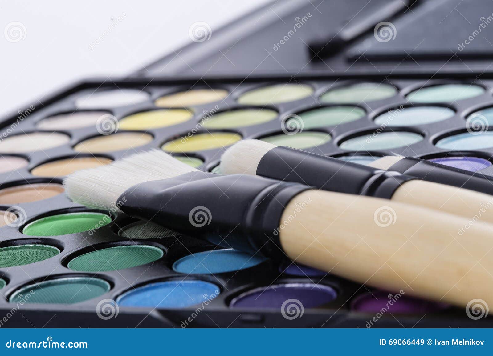 Macro Color Palette and Brushes Stock Image - Image of closeup, studio ...