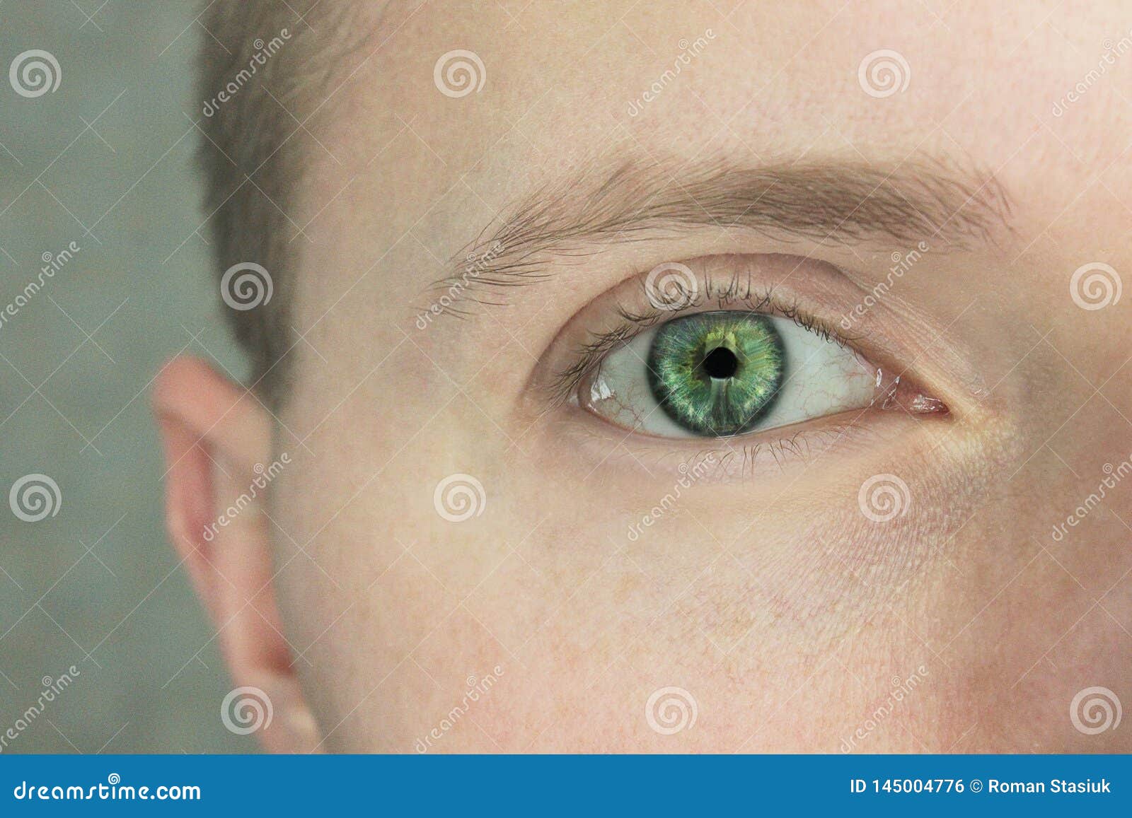 Macro image d'oeil humain photo stock. Image du lumière - 145004776