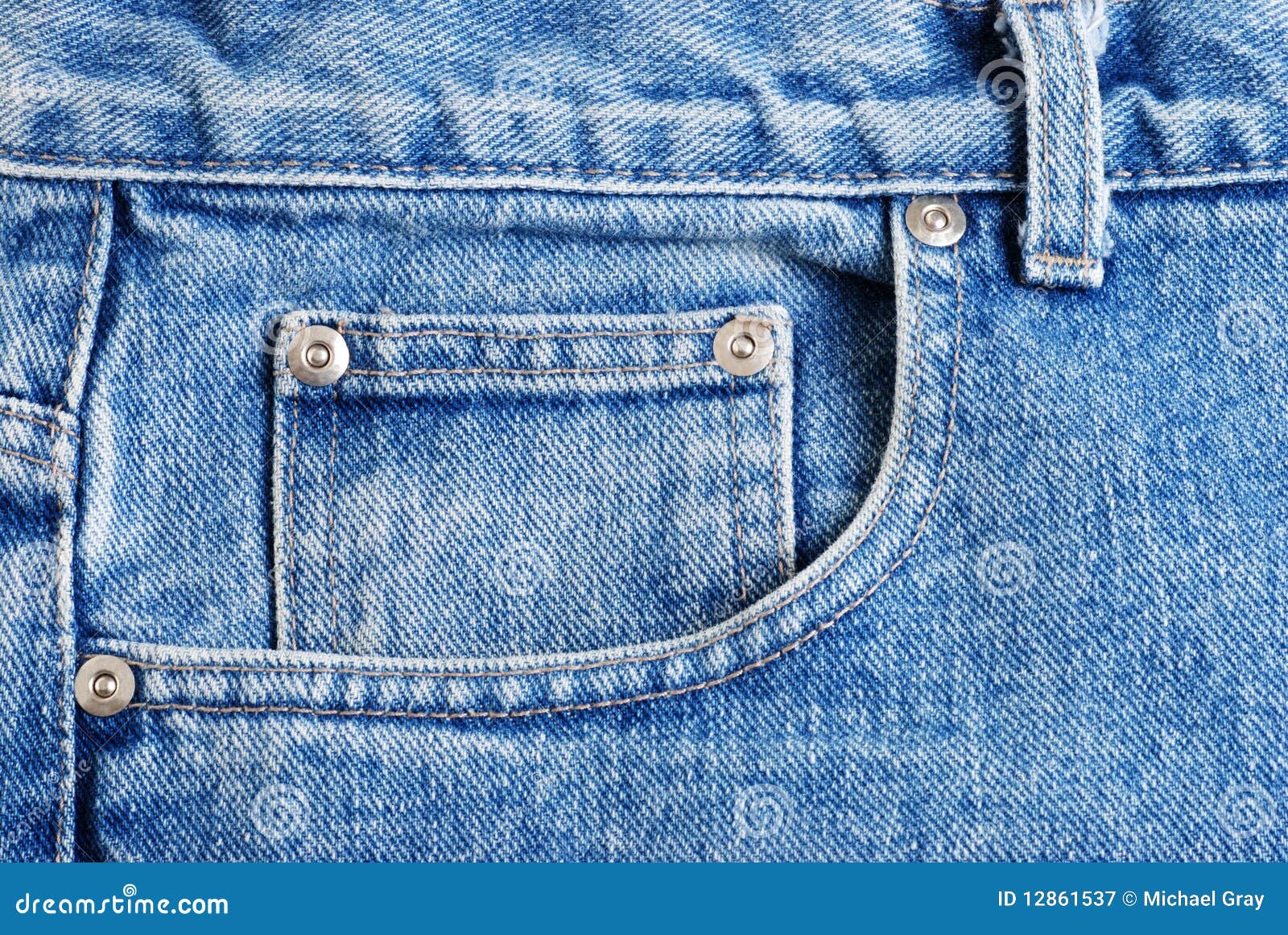 Macro poche avant de jeans image stock. Image du coton - 12861537